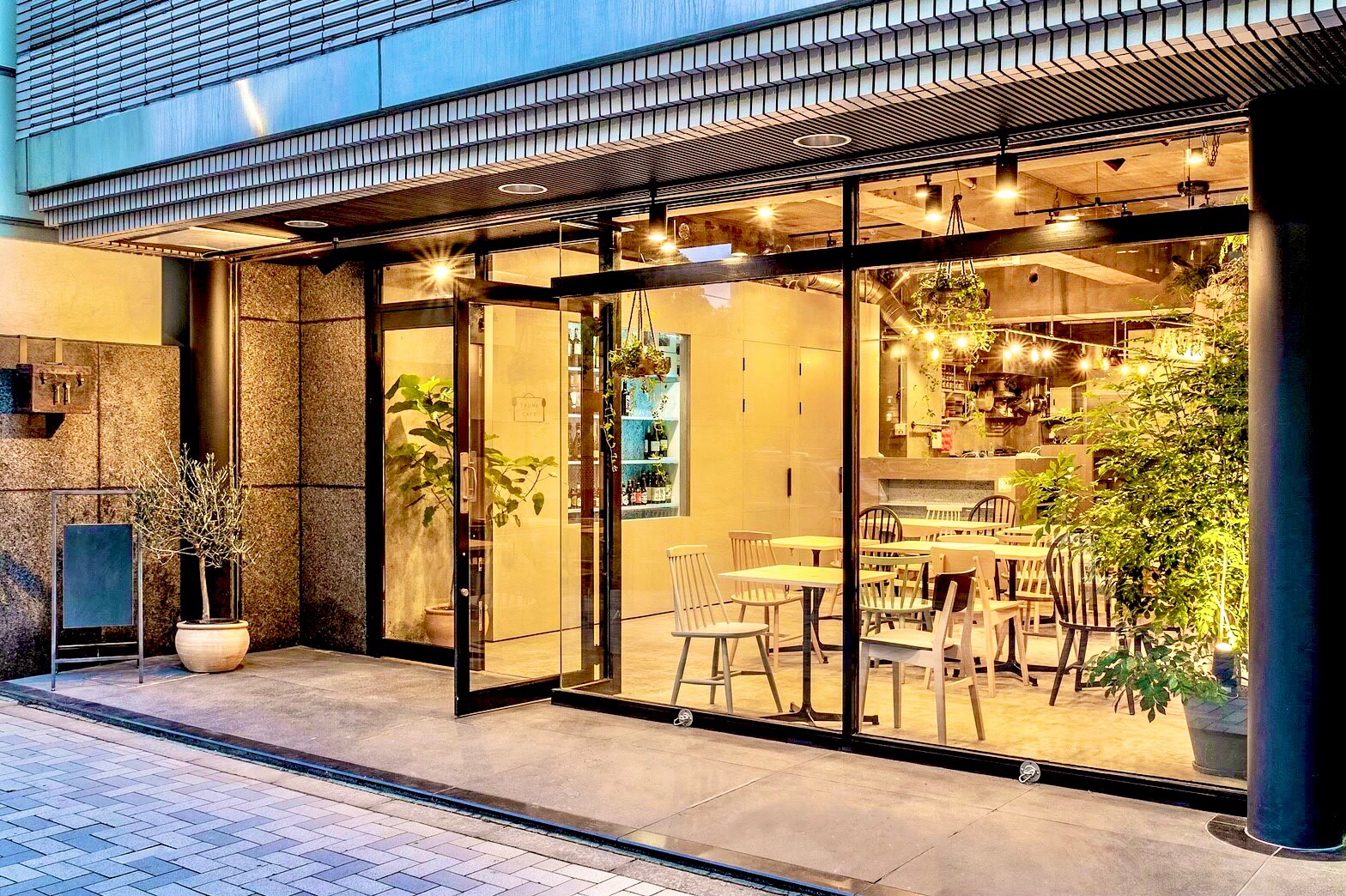 TRUNK CAFE【多国籍料理 / 中央区八丁堀】 – Wine's HEART